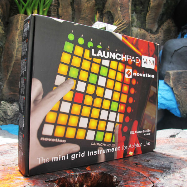 Novation Launchpad Mini MK2 ® En iyi Fiyatlar infoMusic'de! Novation Launchpad Mini MK2 ® En iyi Fiyatlar infoMusic'de!
